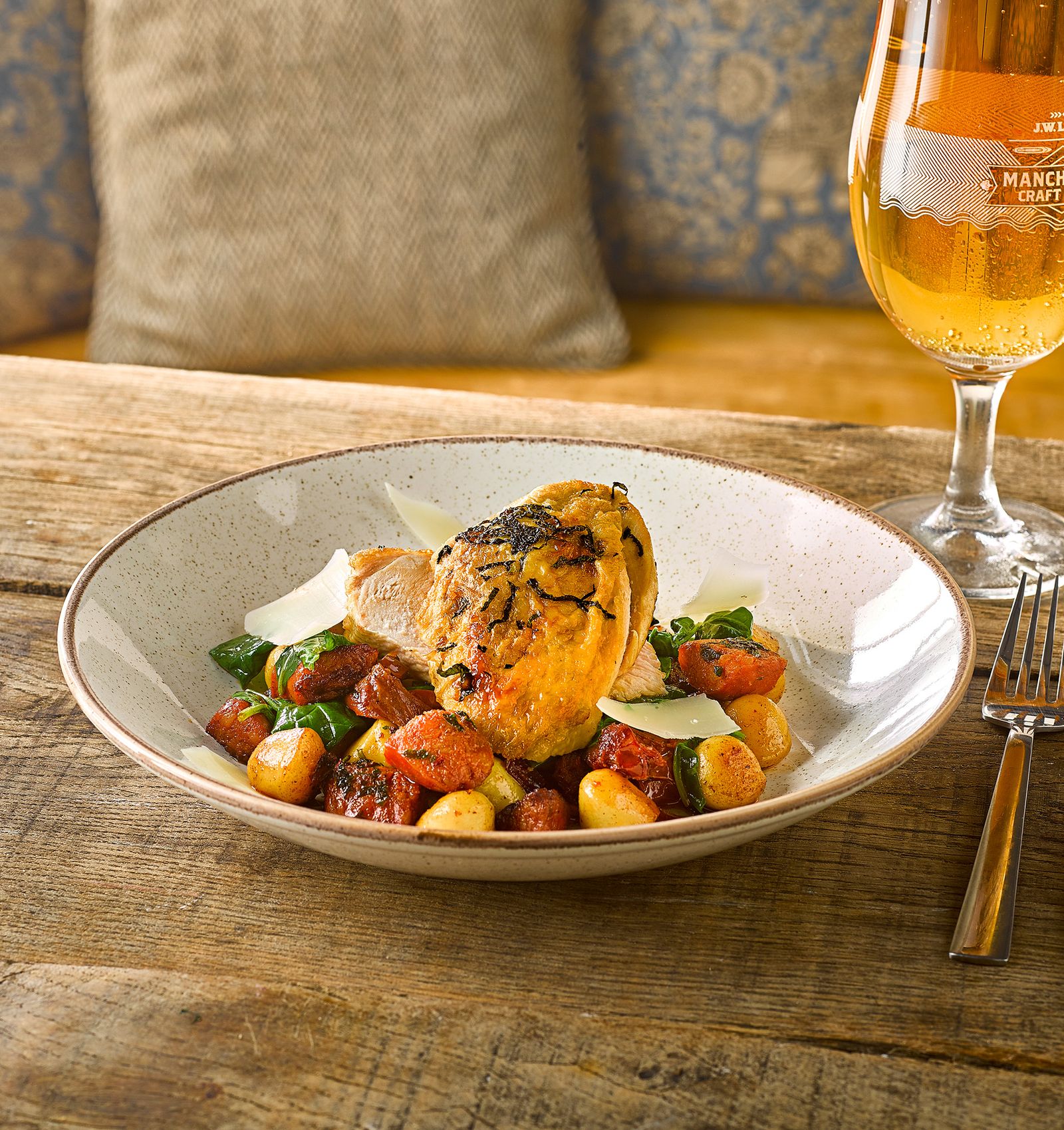 Belmore Hotel | Pub, Restaurant & Hotel in Sale, Cheshire